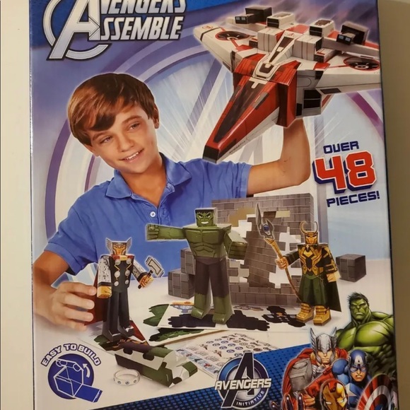 Marvel | Toys | Marvel Avengers Assemble Papercraft Avenjet Aircraft ...